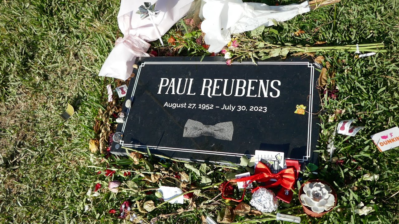 Paul Reubens Grave Pee Wee Herman Actor Comedian Hollywood Forever ...