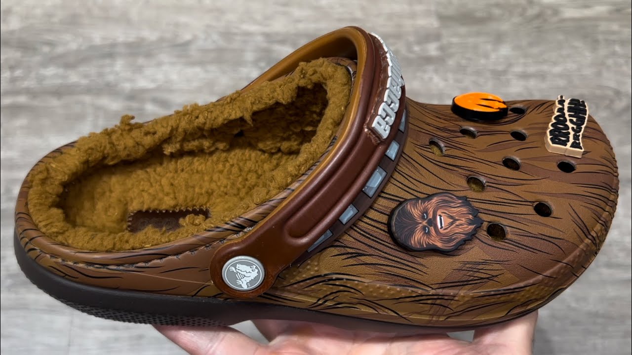 Crocs Classic Lined Clog Star Wars Chewbacca - YouTube