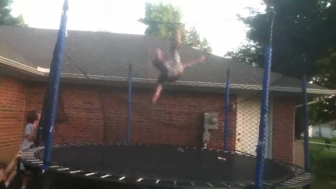 Kid breaks his leg jumping off house - YouTube