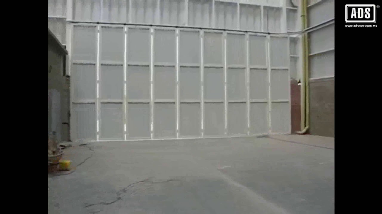 PORTÓN INDUSTRIAL CORREDIZO PLEGABLE HENDERSON - YouTube