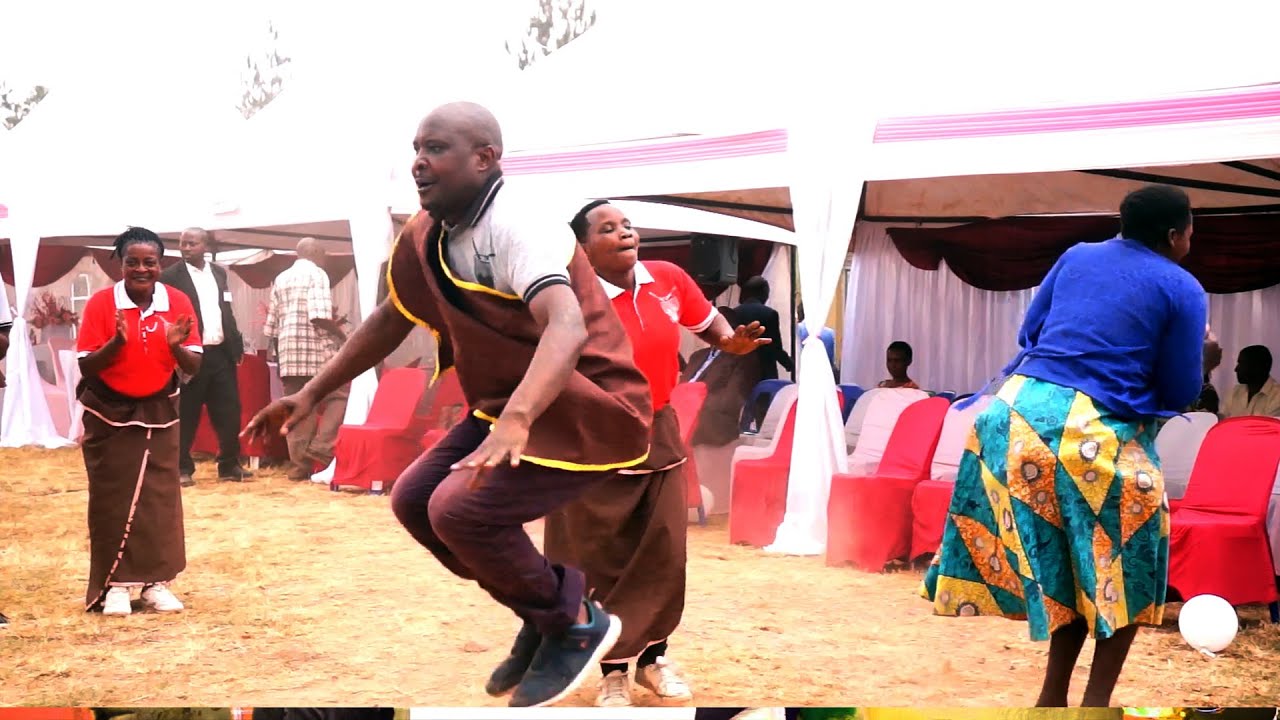 How People Enjoy Enzamba song by isaac - YouTube