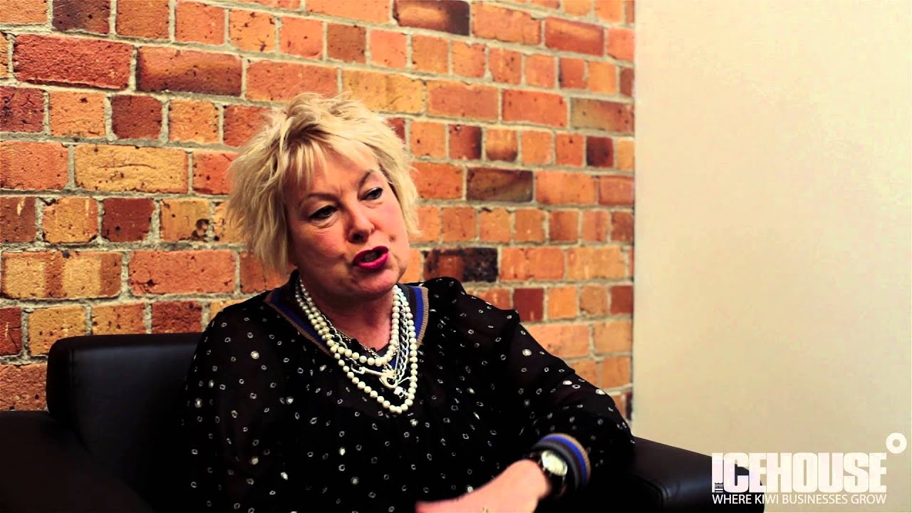 Jane Kennelly- Recruiting in the digital age Part 3 - YouTube