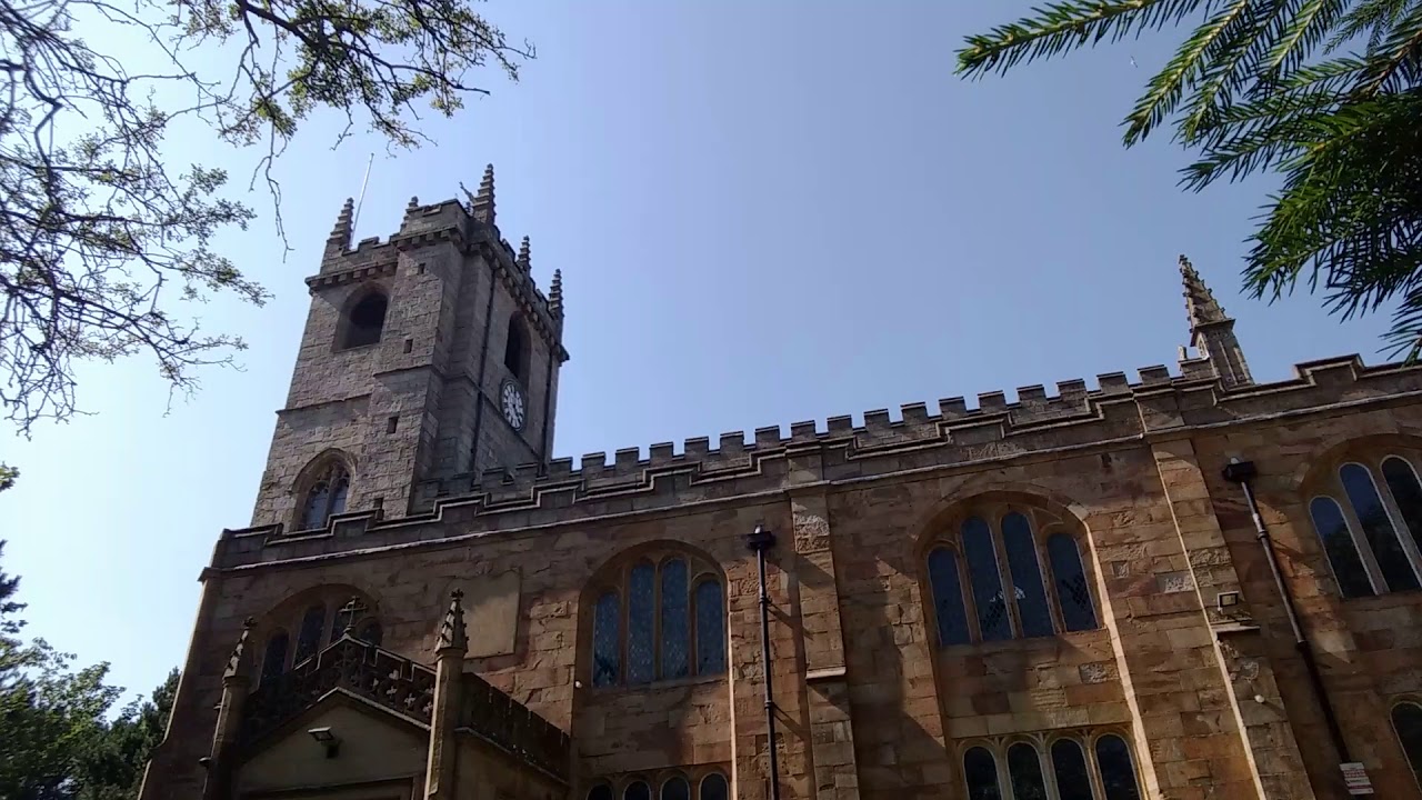 Burnley St Peter Church Clock Chimes 4 o'clock - YouTube