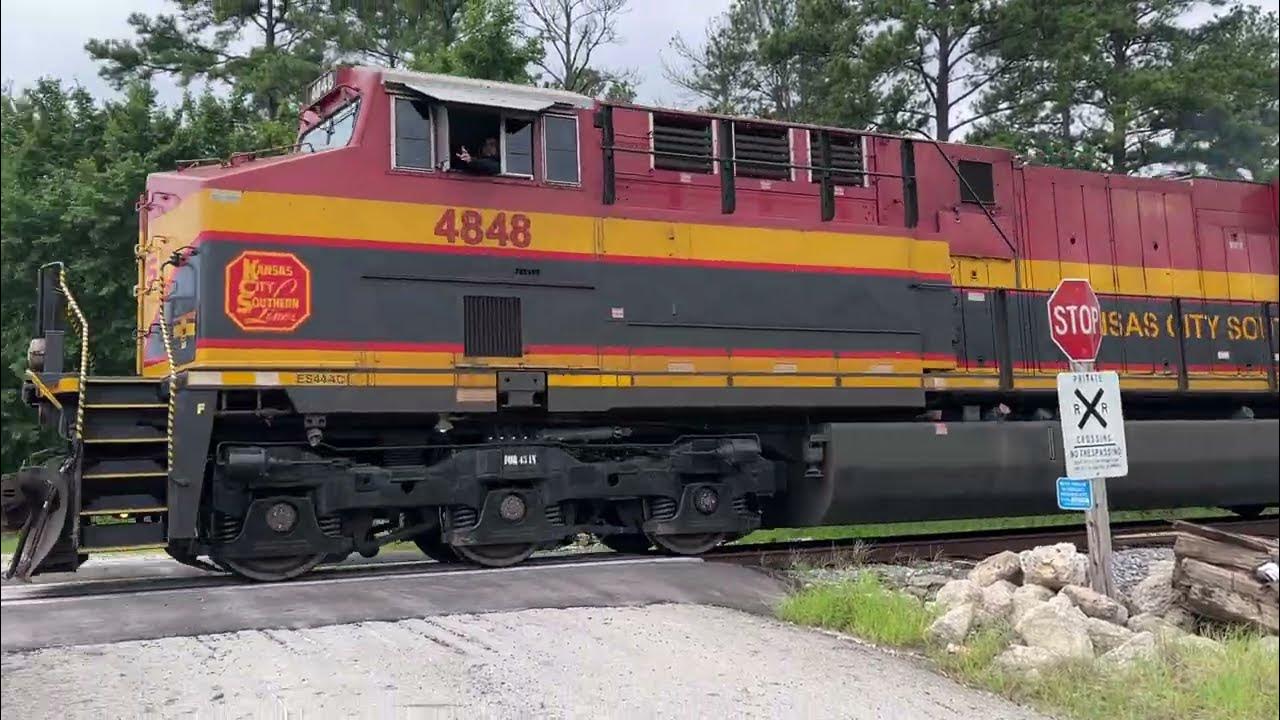 Union Pacific Manifest Led BY KCS Belle 4848 ES44AC and CP 8914 ES44AC - Stoneham TX - 7/20/24 ...
