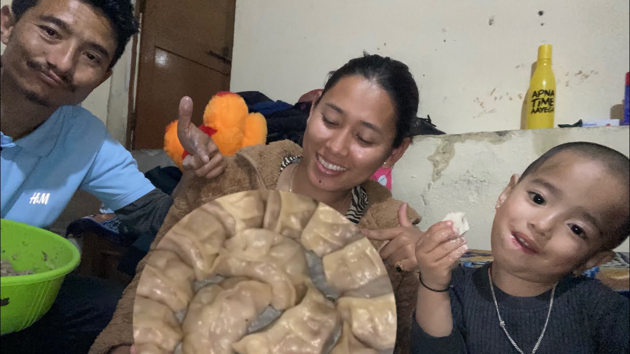 Ghar Ma Pakako Chicken Momo Khanai Ho Awnus☺️nimsangmoktan Youtube