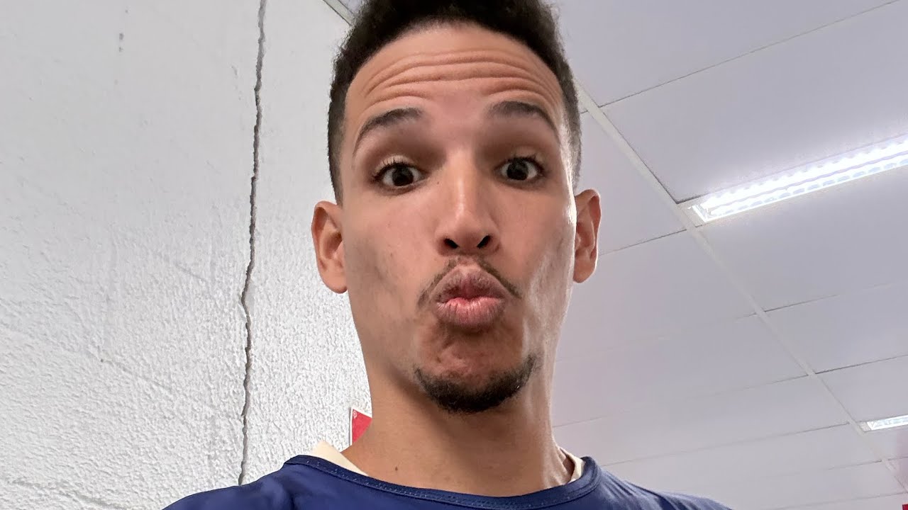 Alex Daniel Vlogs está en vivo. Mi primer día de trabajo te cuento todo ...