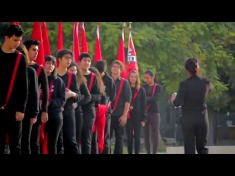 İzmir Atatürk Lisesi Ata'sını anıyor.