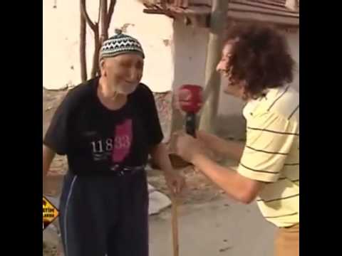 Türkischer Opa beim erschrecken