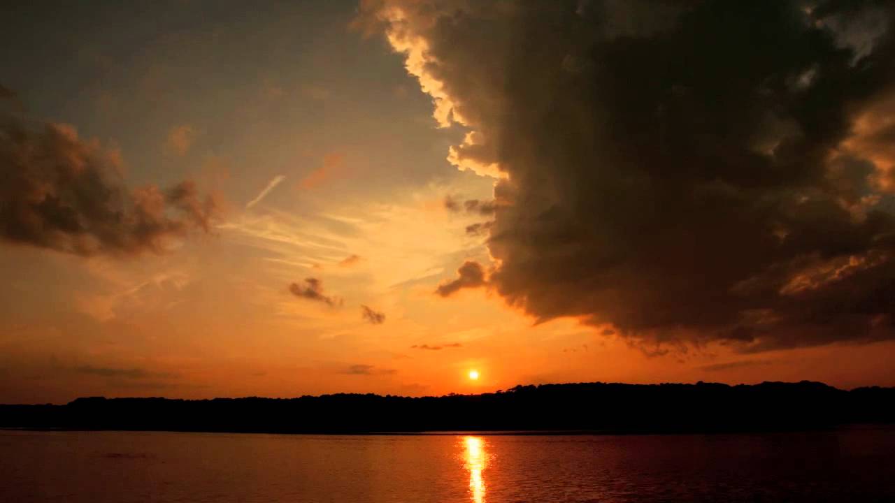 Time Lapse of the Sky Clearing as Sunset Approaches - YouTube