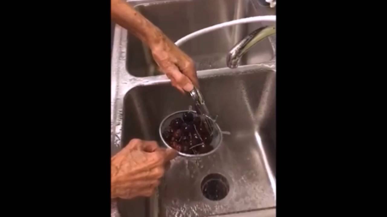 How to Clean Cherries - YouTube