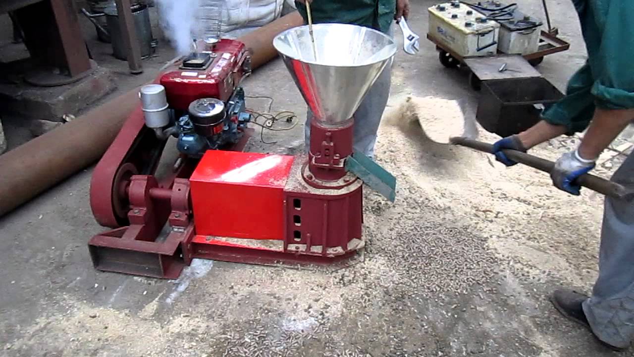 mini pellet mill with diesel engine - YouTube