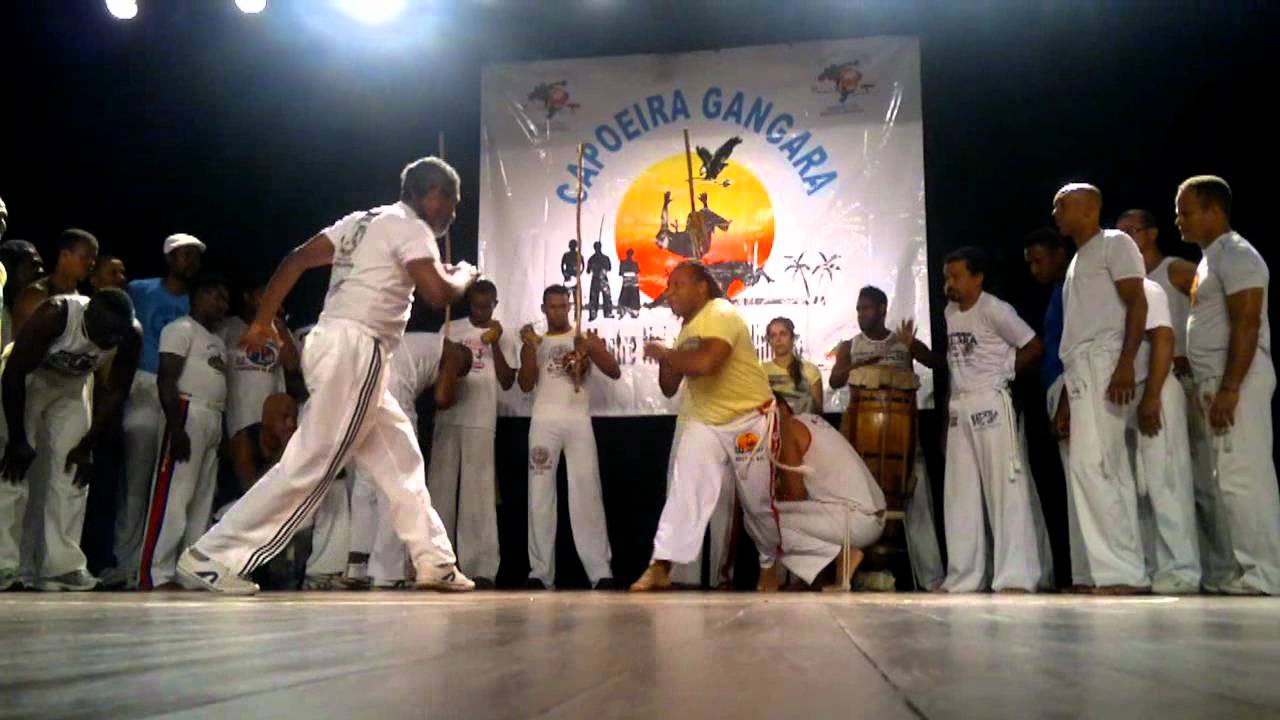 Mestre Nal Capoeira Gangara e Mestre King Kong Bahia Capoeira - YouTube