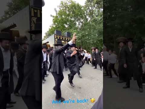 DANCING WITH THE TORAH🕺🏾🔥🕺🏾