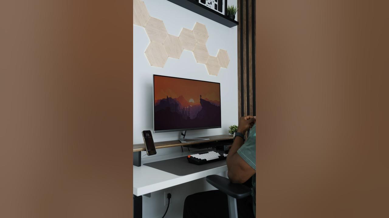 A Very Compact & Minimal Workspace Desk Setup! - YouTube