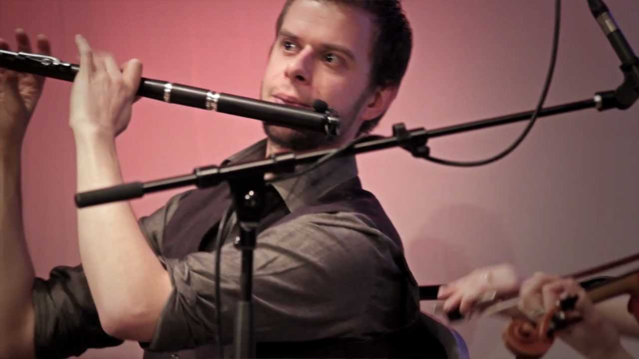 Wooden Flute & Fiddle. Calum Stewart & Lauren MacColl - YouTube