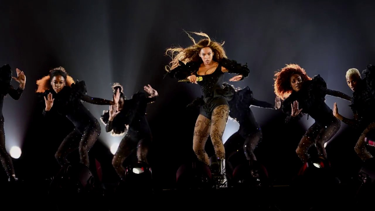 Beyoncé - Bow Down/Run the World (Girls) (Studio Version at The Formation World Tour) [Revamped ...