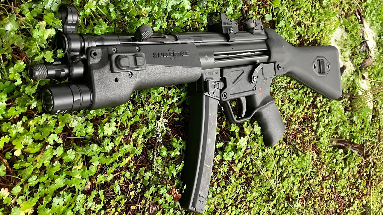 Flashlight for your MP5? 🤔 - YouTube