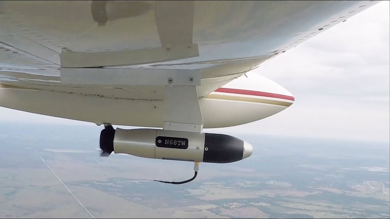 BOM Wing Mounted ADAHRS Flight Trial - YouTube