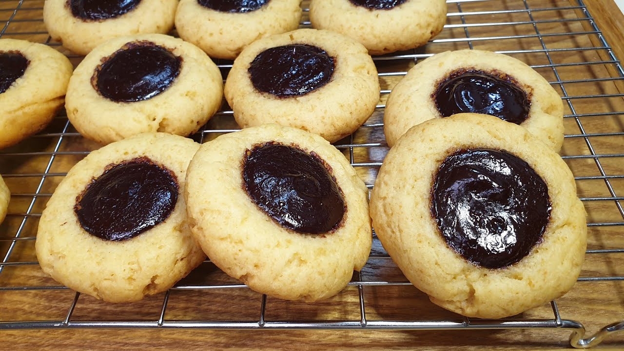 #1597. 퀸 냄비로 만든 초코 잼 쿠키. chocolate jam cookies. - YouTube