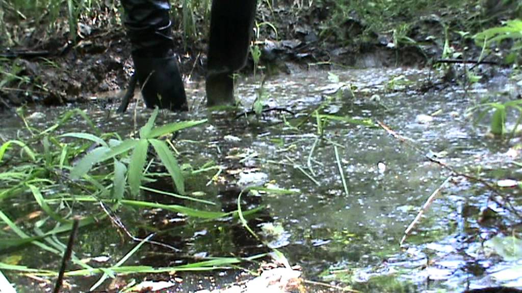Rubber boots in water M2U00583.MPG - YouTube