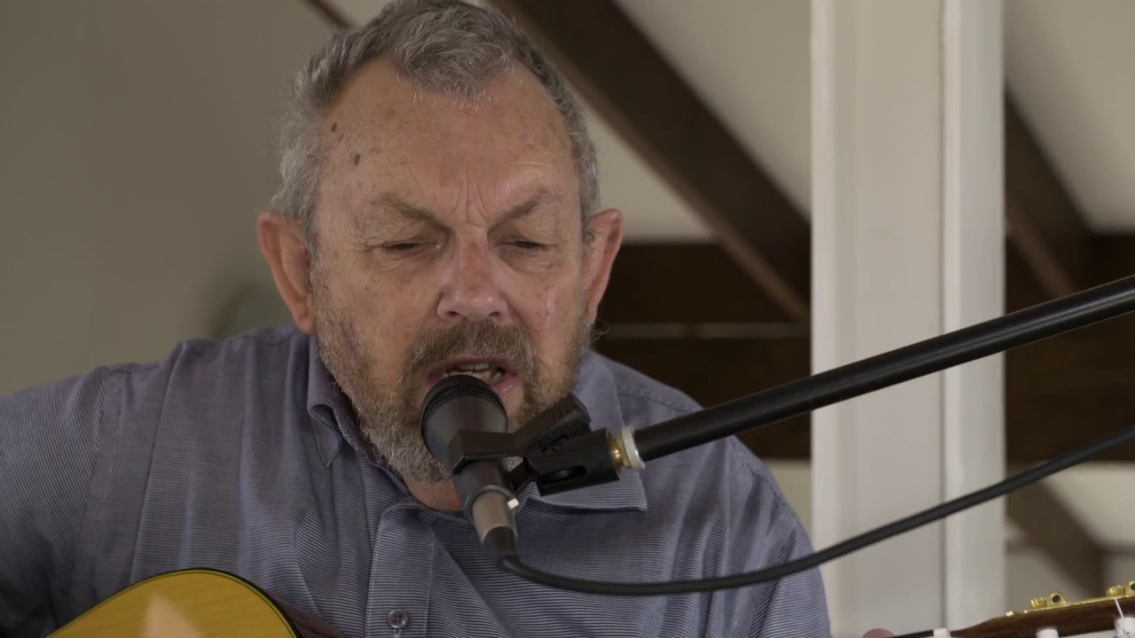 Peter Rolinson - voice and rhythm medley - YouTube