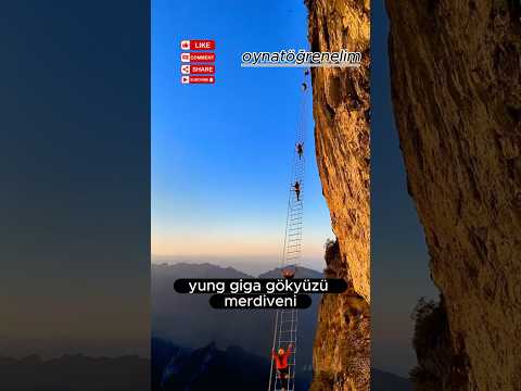 bu merdiven insanı gökyüzüne çıkarıyor 🏔️🪜☁️ #china #gökyüzü #tırmanış #dağcılık