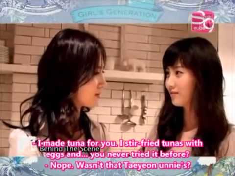 SNSD Cute Yuri vs Taeyeon cooking - YouTube