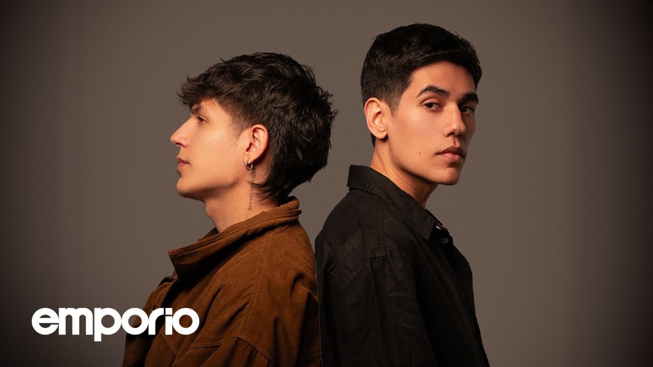 VIUS - De Enero a Enero (Official Visualizer) - YouTube