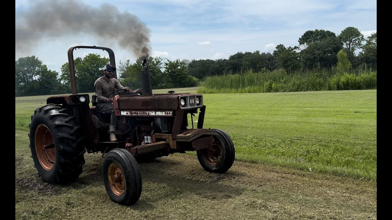 OLD BROKEN TRACTORS AND DRAINING THE PONDS!! - YouTube