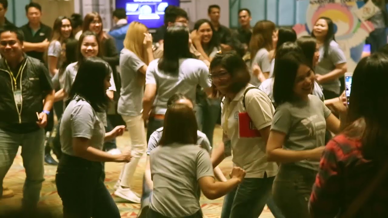BP Flash Mob D3 720p - YouTube