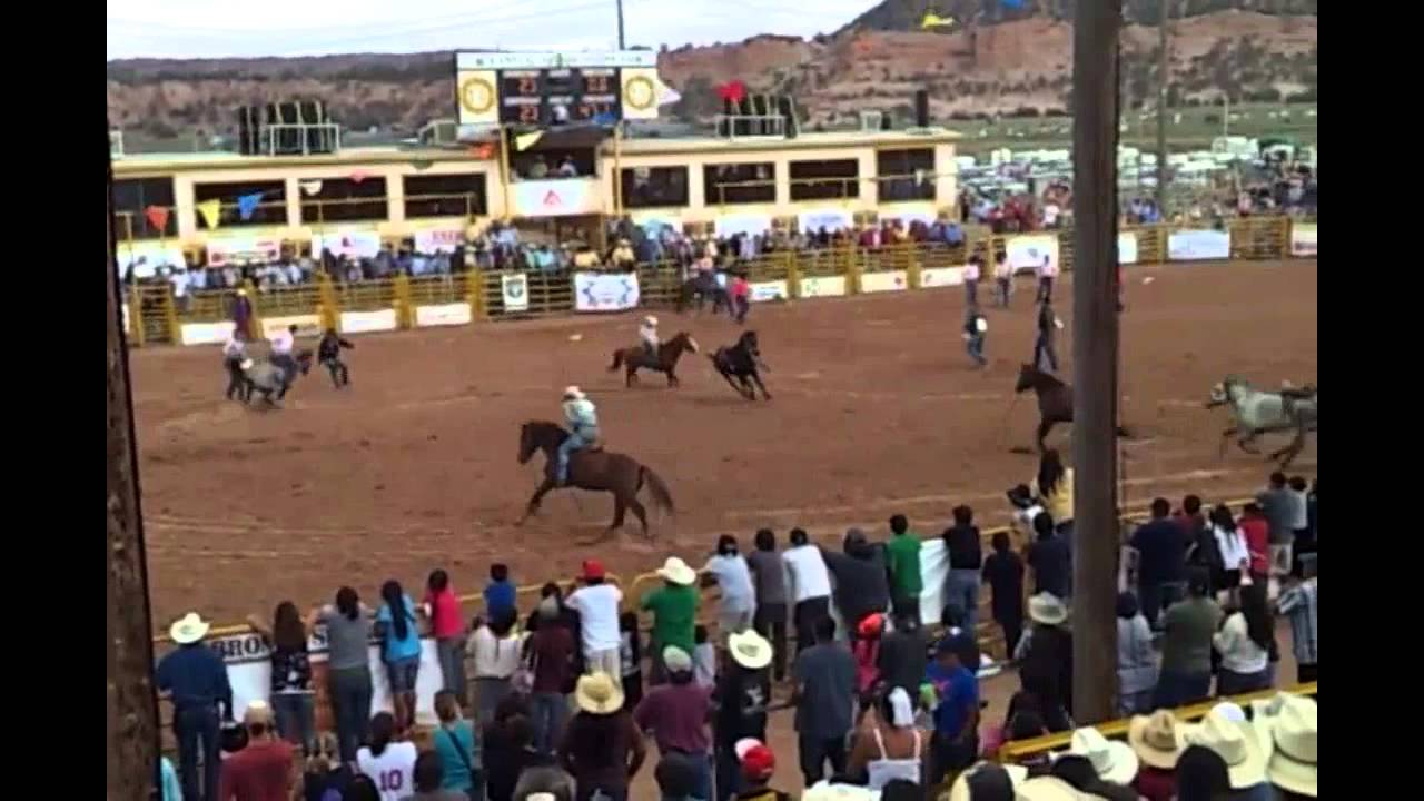 2012 Navajo Nation Fair "Wild Horse Race" - YouTube
