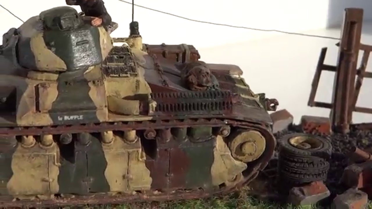 Renault D2 tank SA 35 - YouTube