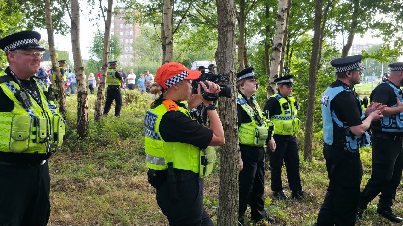 Seacroft Leeds demonstration - YouTube