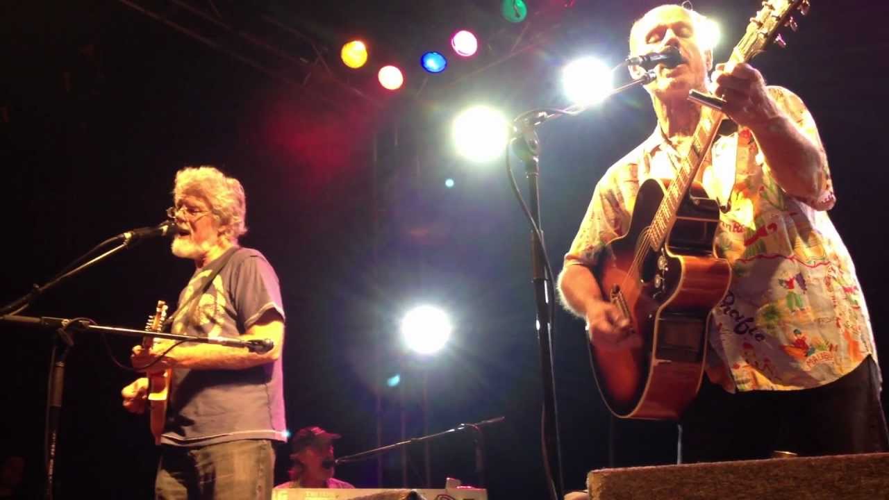 Little Feat playing Willin'/Don't Bogart That Joint/Willin' - YouTube