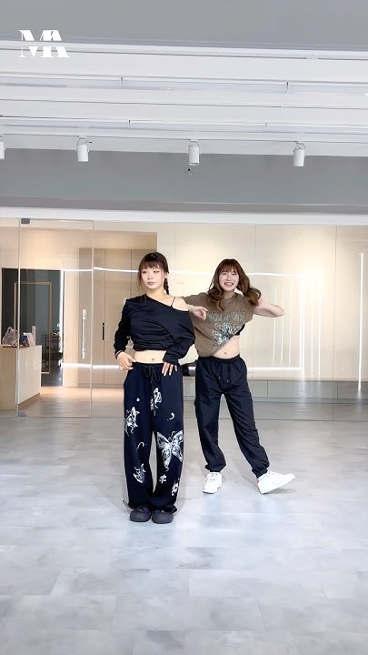 JENNIE - “ WITH THE IE (WAY UP) “ MIYA dance cover #jennie #withtheIE #wayup #dance #米雅_miya ...