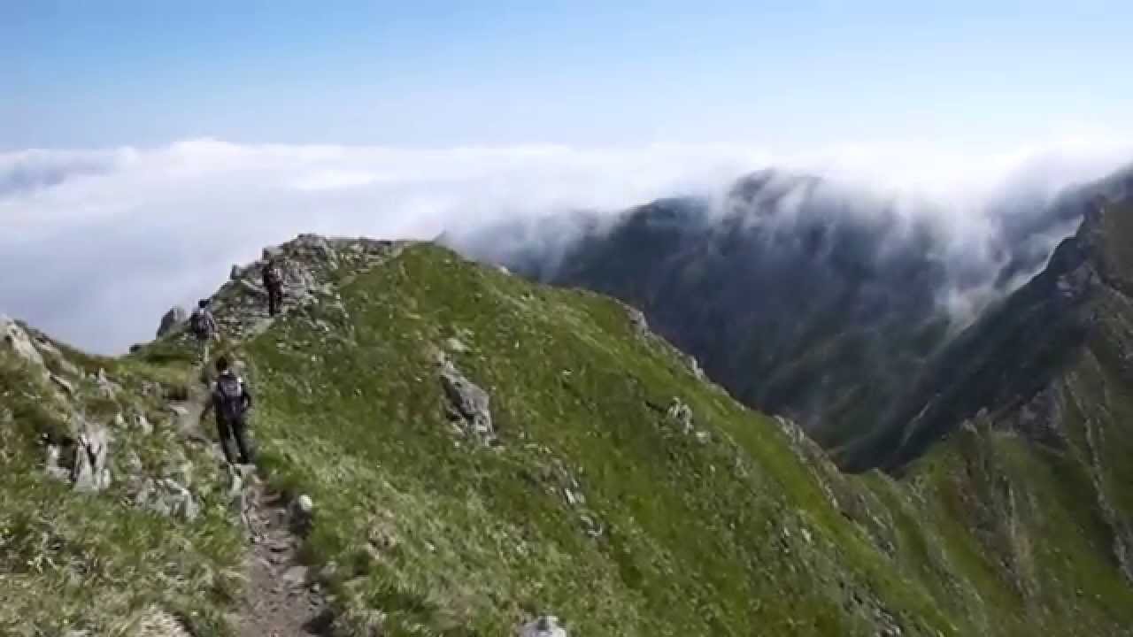 Da Cerreto Alpi al rifugio Sarzana - YouTube