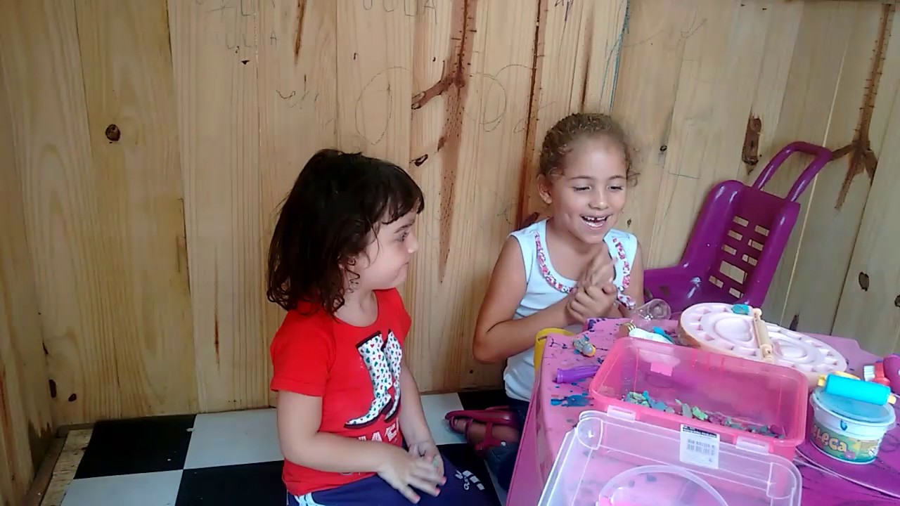 Brincando Com A Prima Ana Youtube