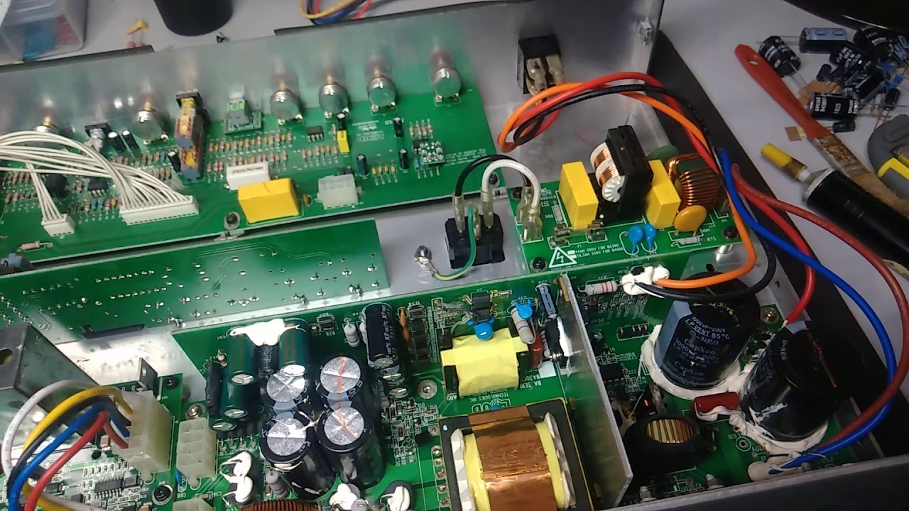 Ampeg BA300 no 220V? - YouTube