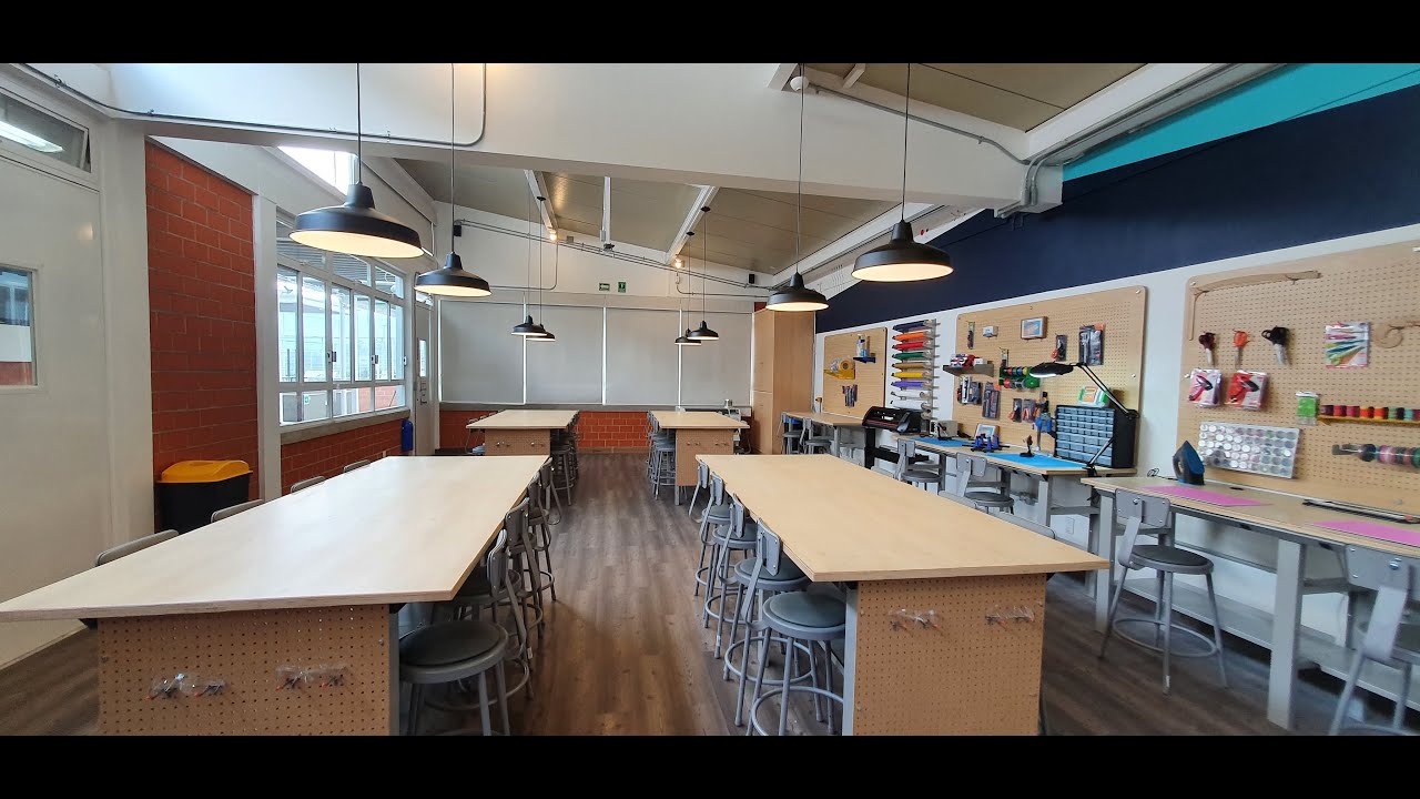 Colegio Eton inaugura su Makerspace - YouTube