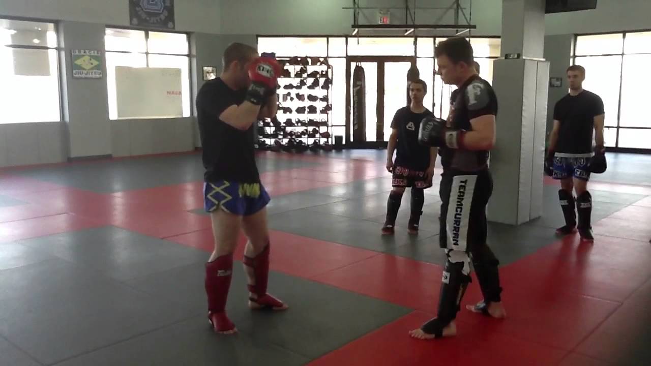 Checking kicks in Muay Thai-Fusion Fitness MMA - YouTube