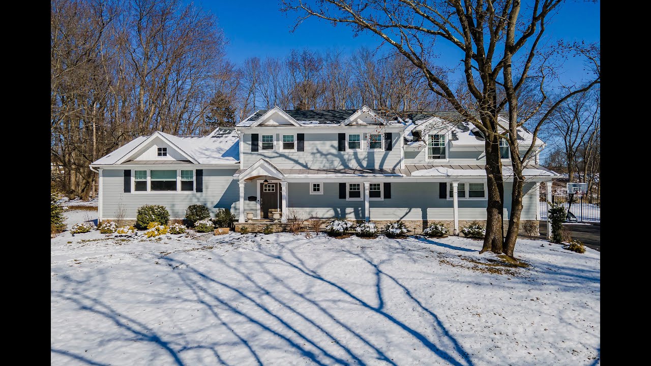 Tour of 2054 Winding Brook Way in Scotch Plains - YouTube