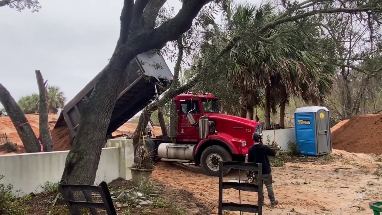 HOW TO- CUT DOWN A OAK TREE WITH A DUMP TRUCK - YouTube