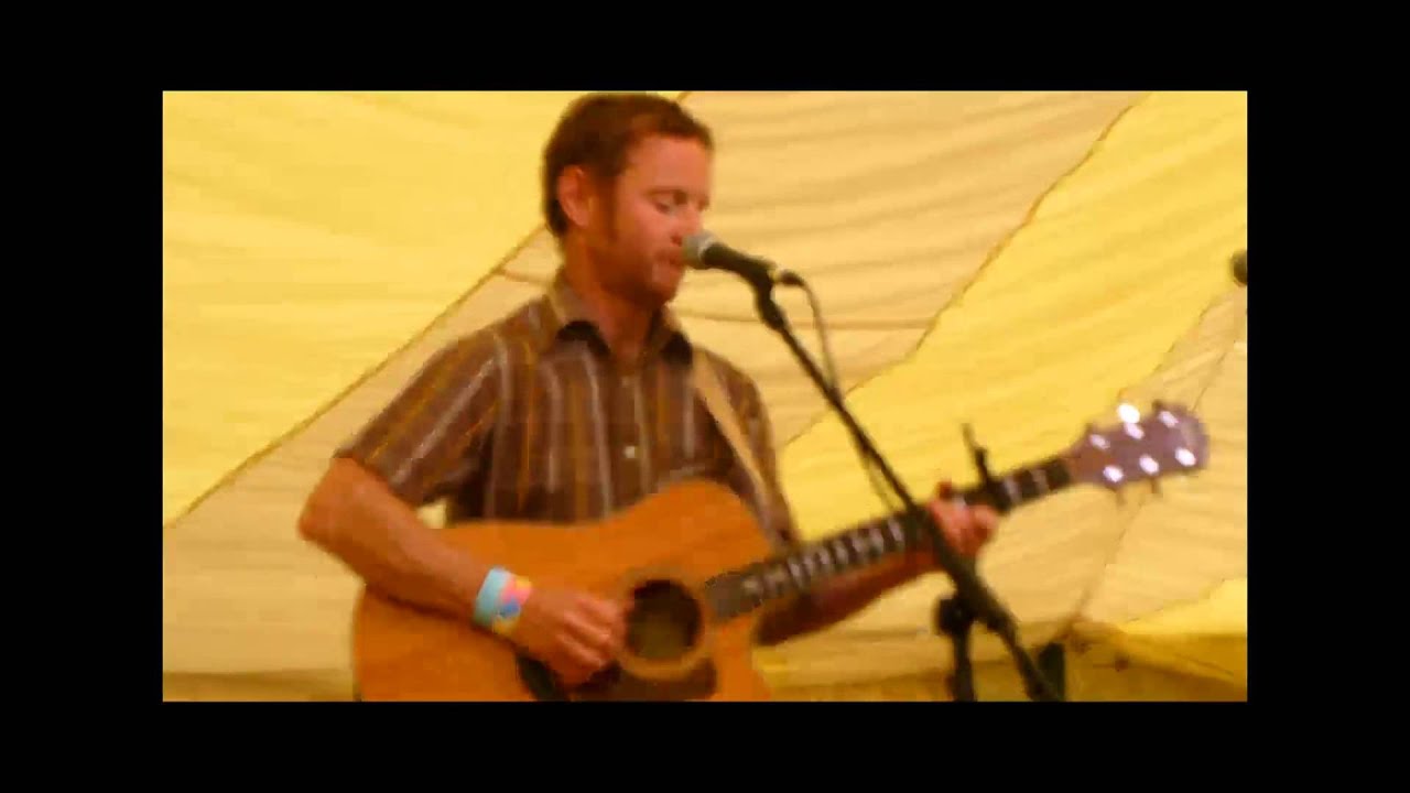 Andy Stones plays Beverley Folk Festival 2014 - YouTube