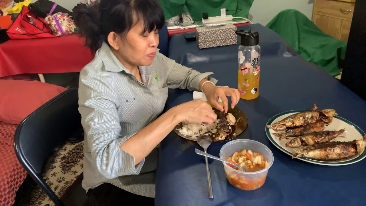 2nd blahblag - Random lunch with happy friends - YouTube