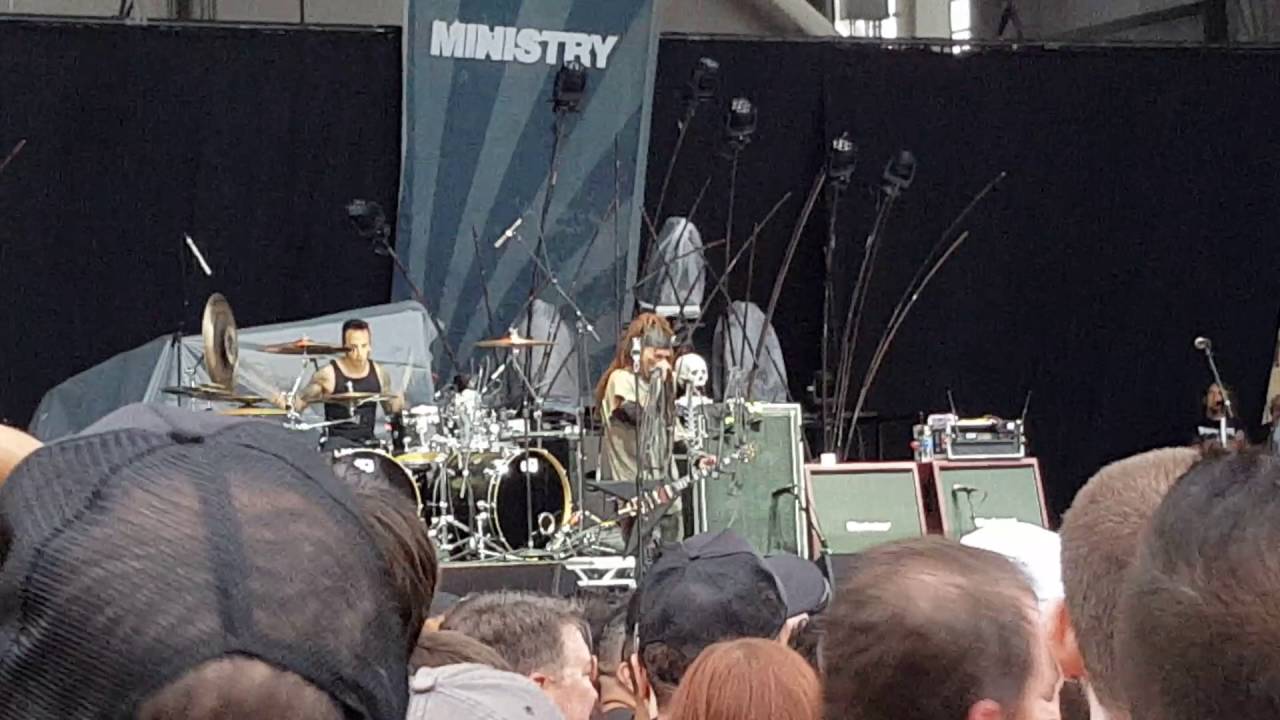 Ministry "just one fix" - YouTube