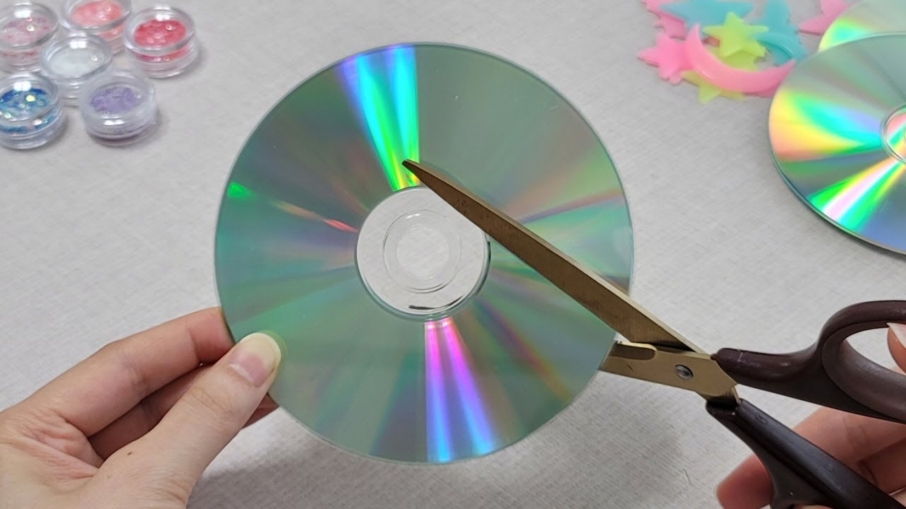 If you do this with old cd, the Result is MAGNIFICENT - Smart recycling ...