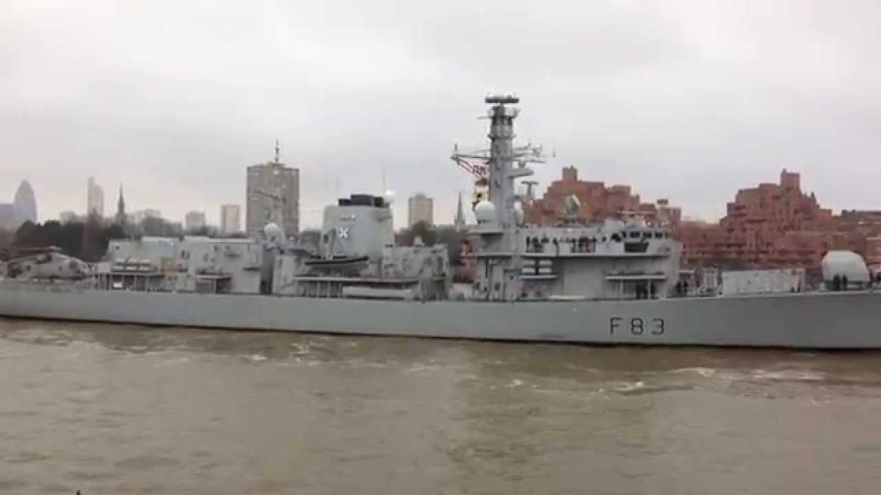 Royal Navy Frigate HMS St Albans (F83) on the Thames, London - YouTube