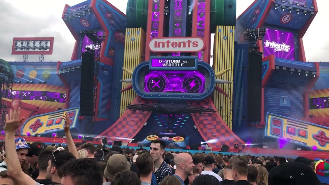 Vertile - No Sleep (Live af Intents 2022) - YouTube
