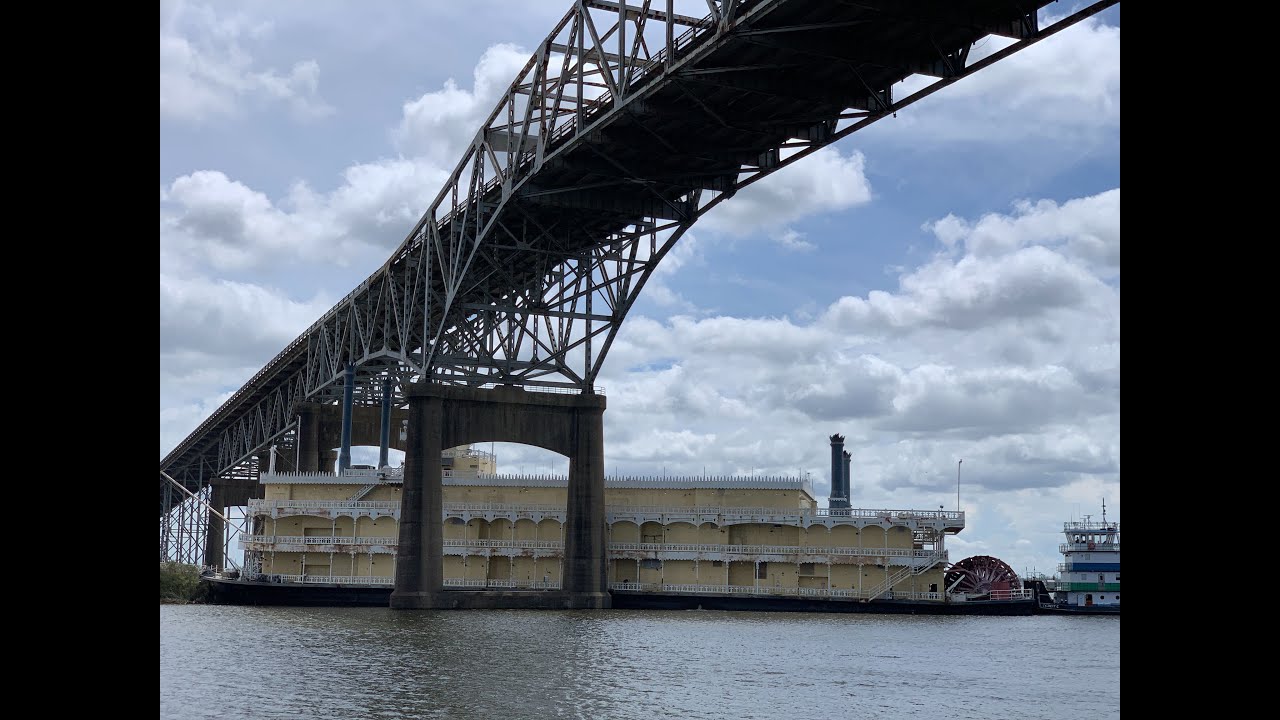 Isle of Capri casino riverboat stuck underneath the I-10 bridge after ...