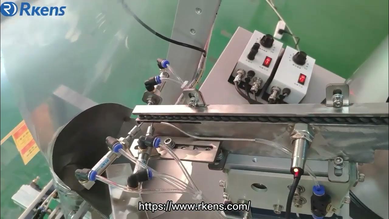 Automatic counting and packing machine for screws nuts washers with ...